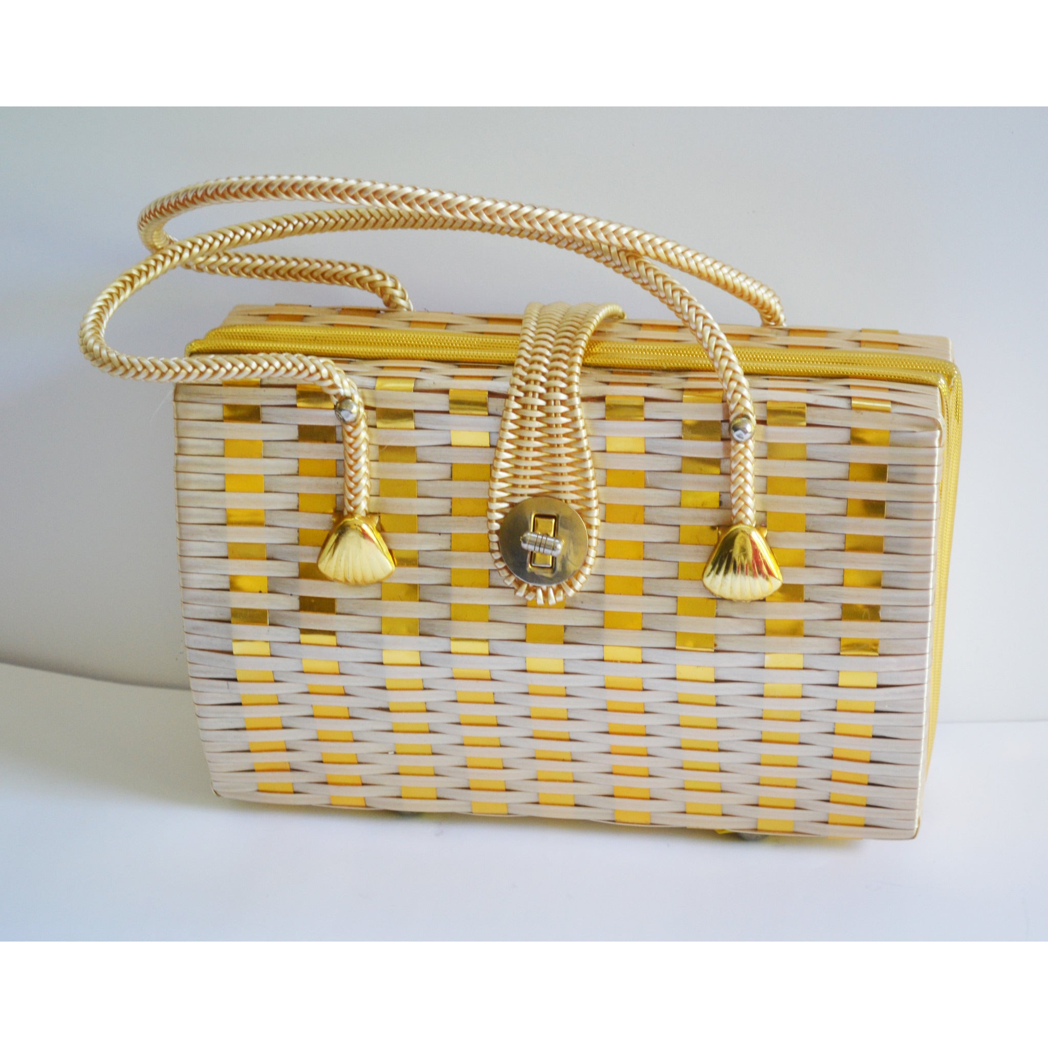 Vintage Metallic Woven Wicker Purse – Quirky Finds
