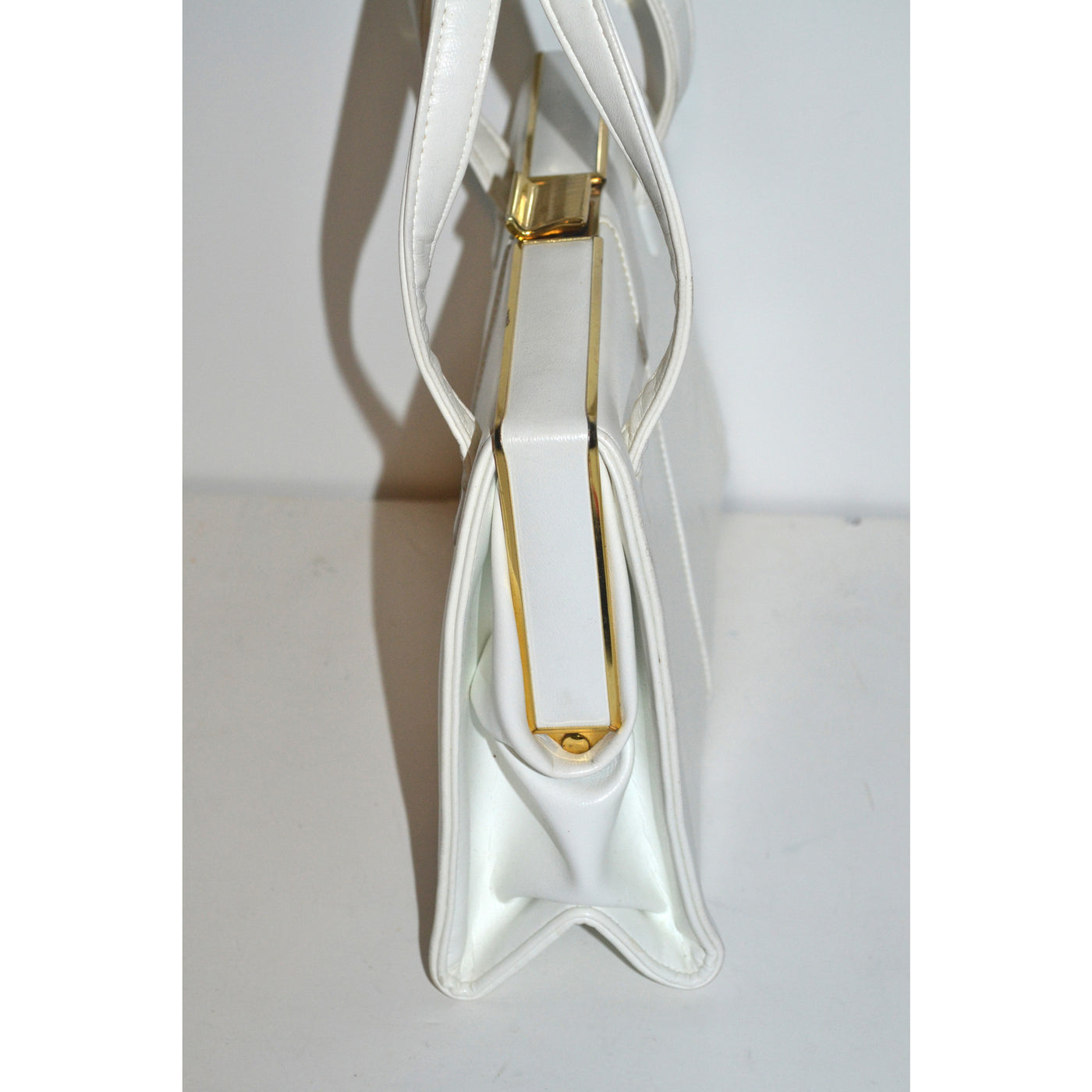 Vintage White Simulated Leather Purse – Quirky Finds