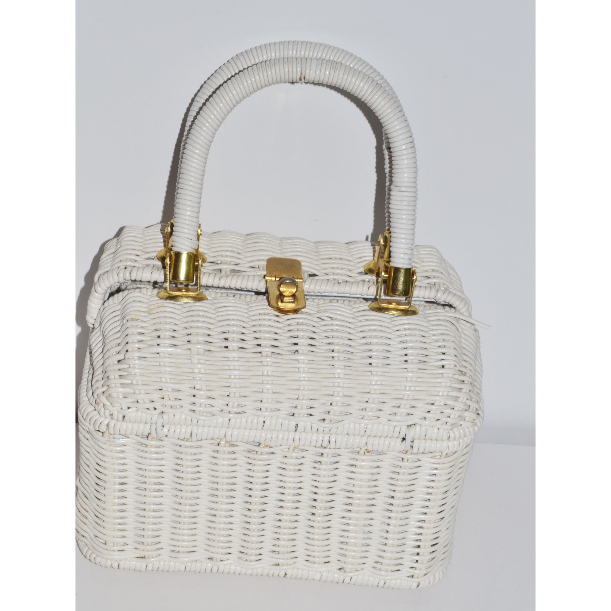 Vintage White Boxed Wicker Purse – Quirky Finds