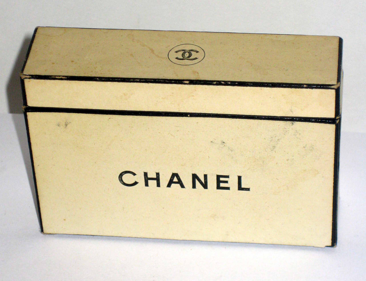 Chanel Perfume Set – Quirky Finds