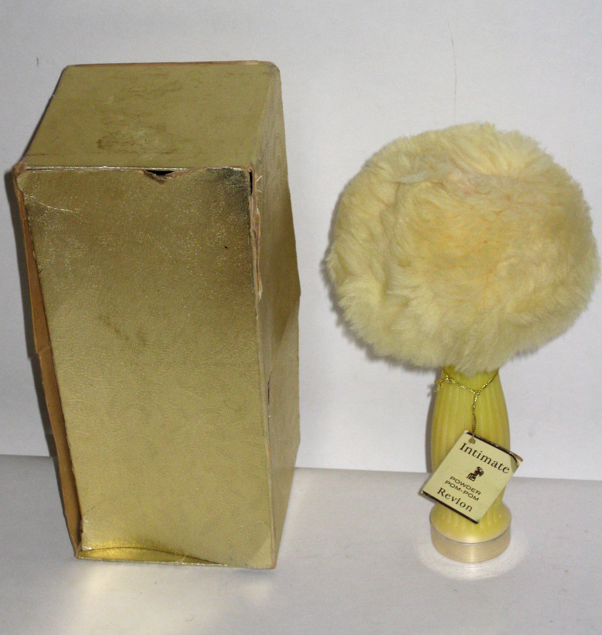 Revlon Intimate Powder Pom-Pom – Quirky Finds